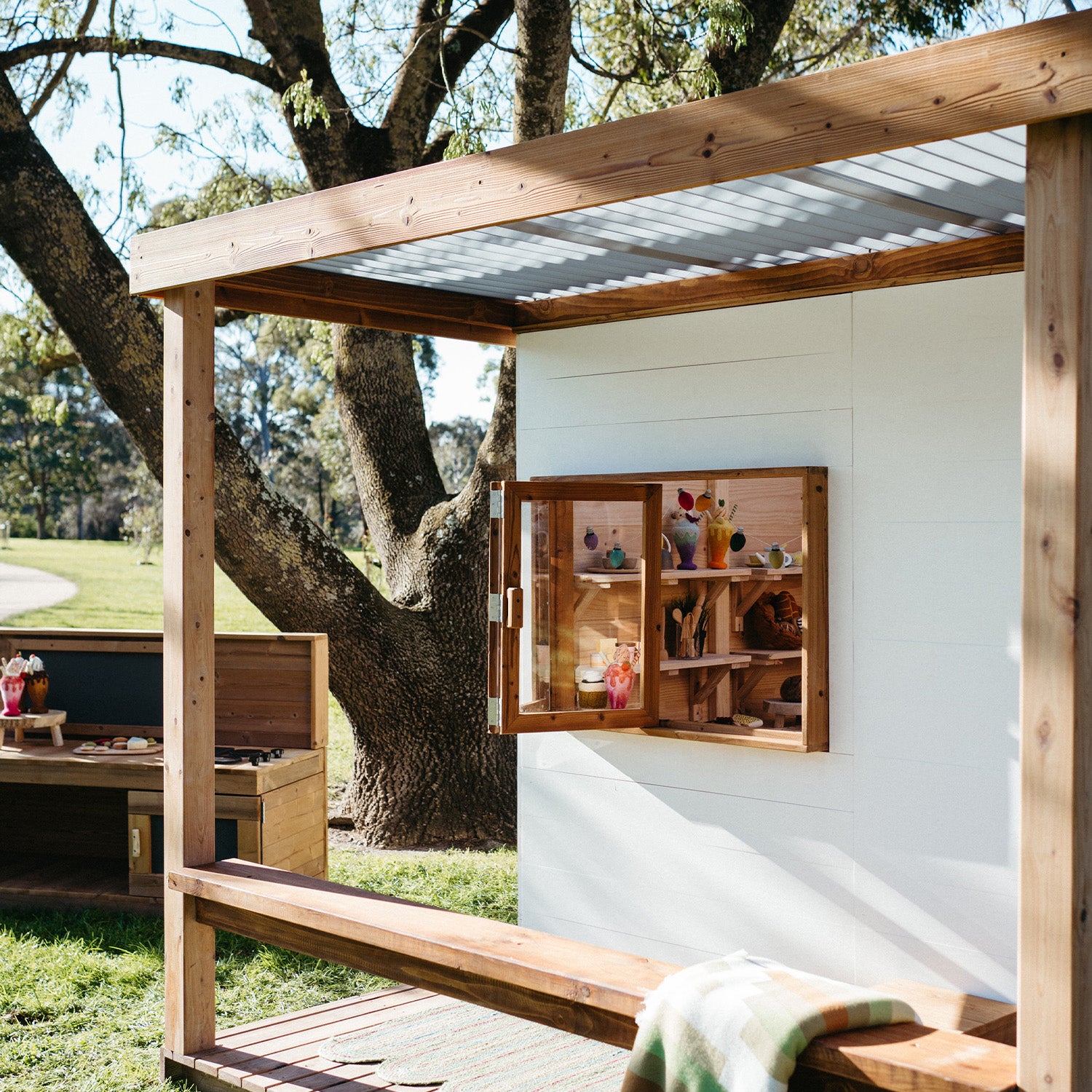Wooden Cubby Houses for Little Courtyards or Big Backyards – Castle and ...
